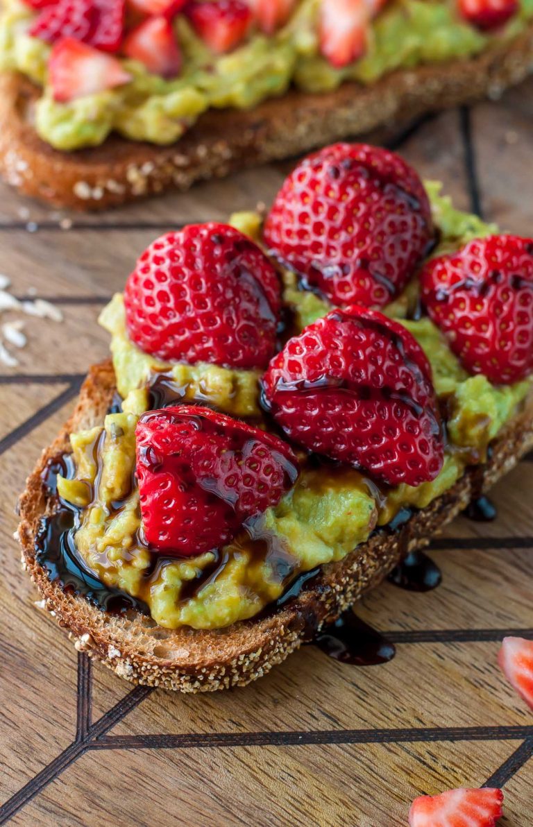 Strawberry Mango Guacamole Toast FTW! - Peas and Crayons