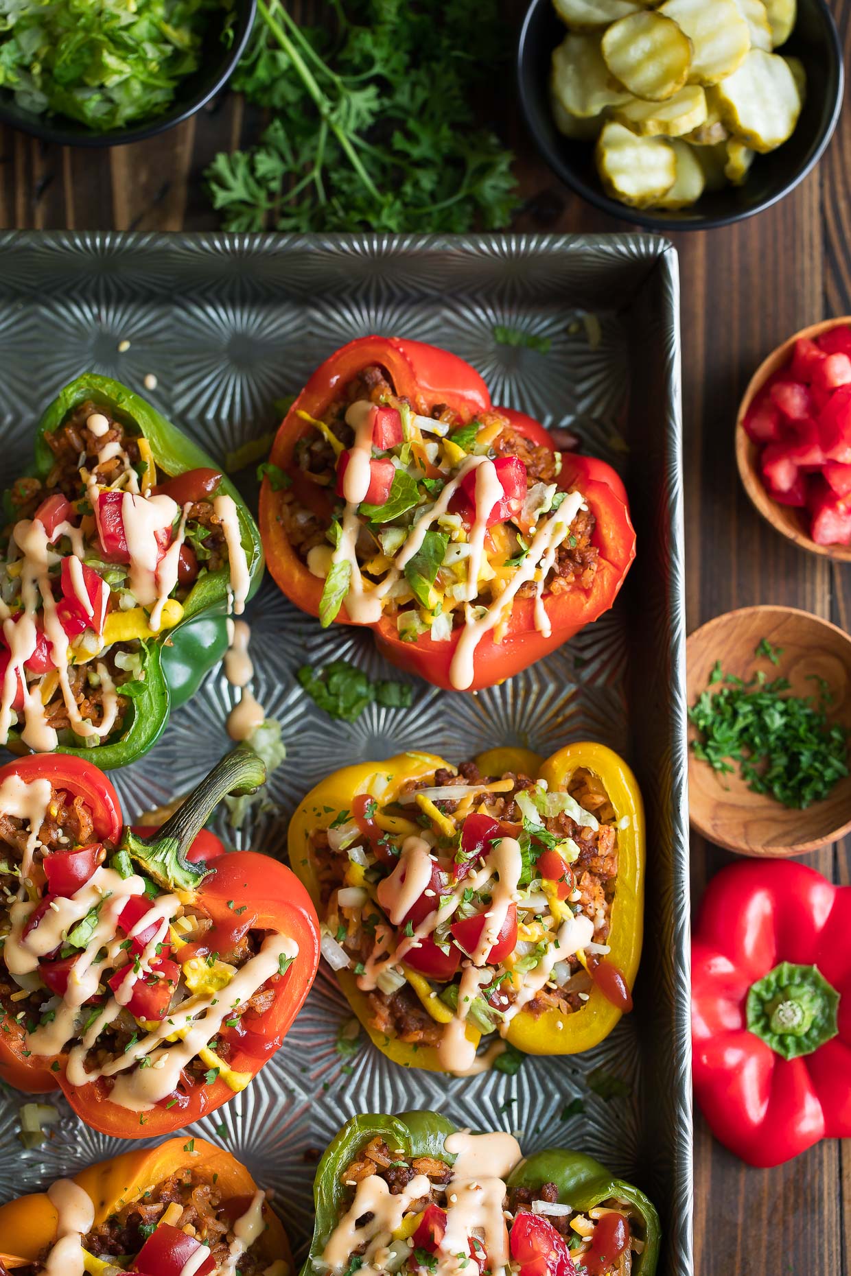 Cheeseburger Stuffed Peppers - Peas and Crayons