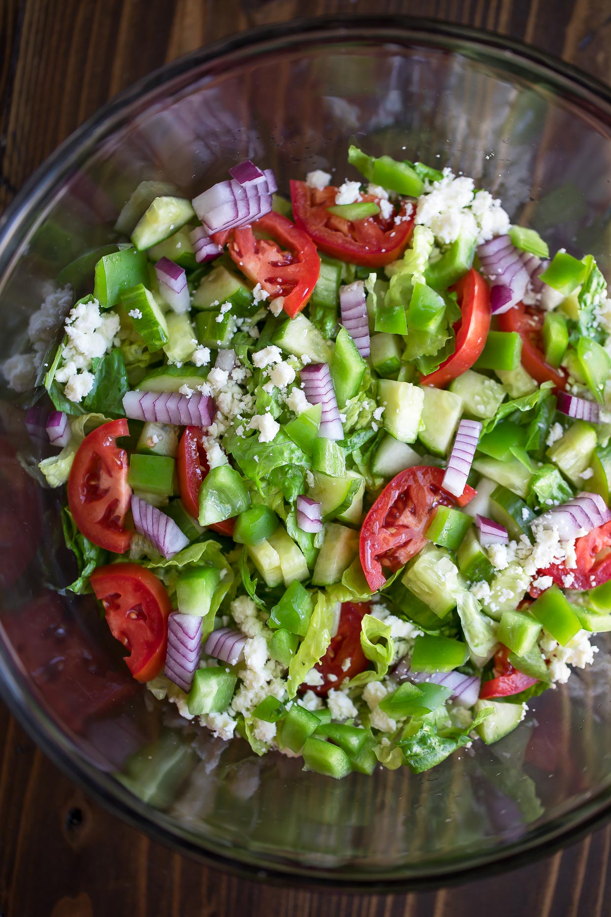 Mediterrane gehakte salade met romige Griekse dressing | Market tay