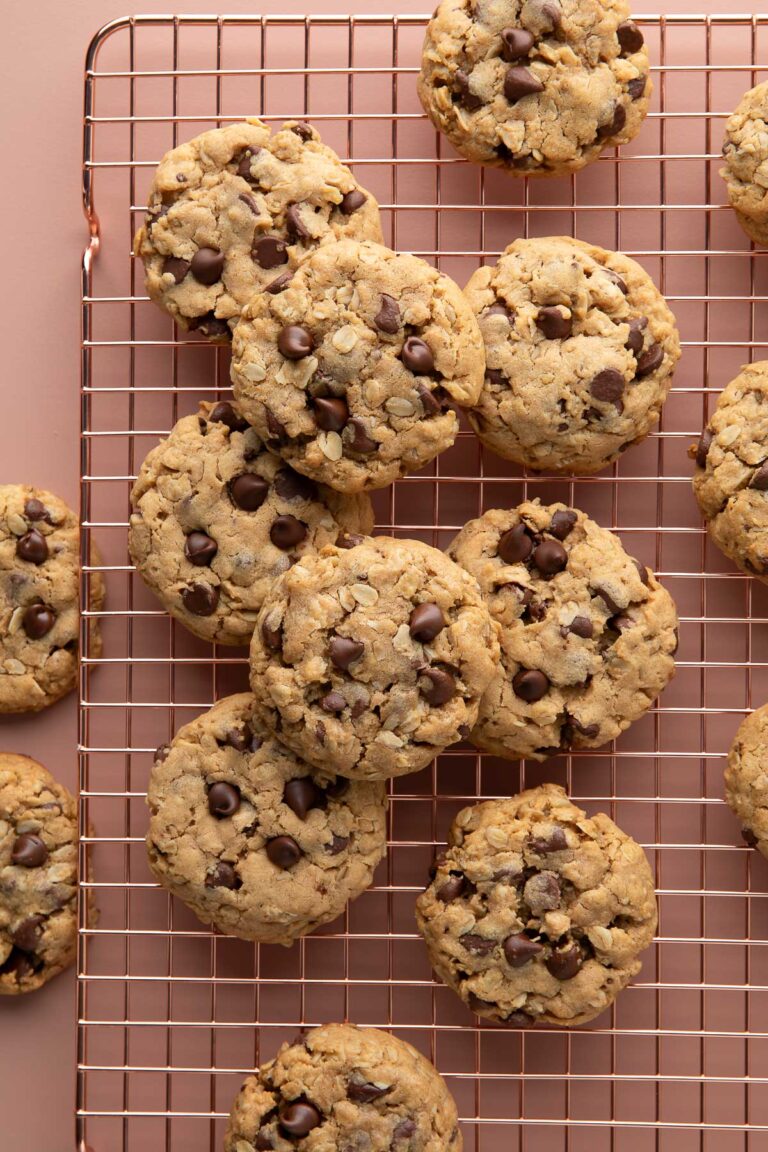 Peanut Butter Oatmeal Cookies - Peas and Crayons